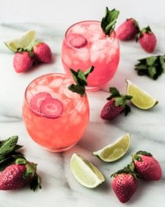 The Best Strawberry Fizz Cocktail - Bucket List Tummy